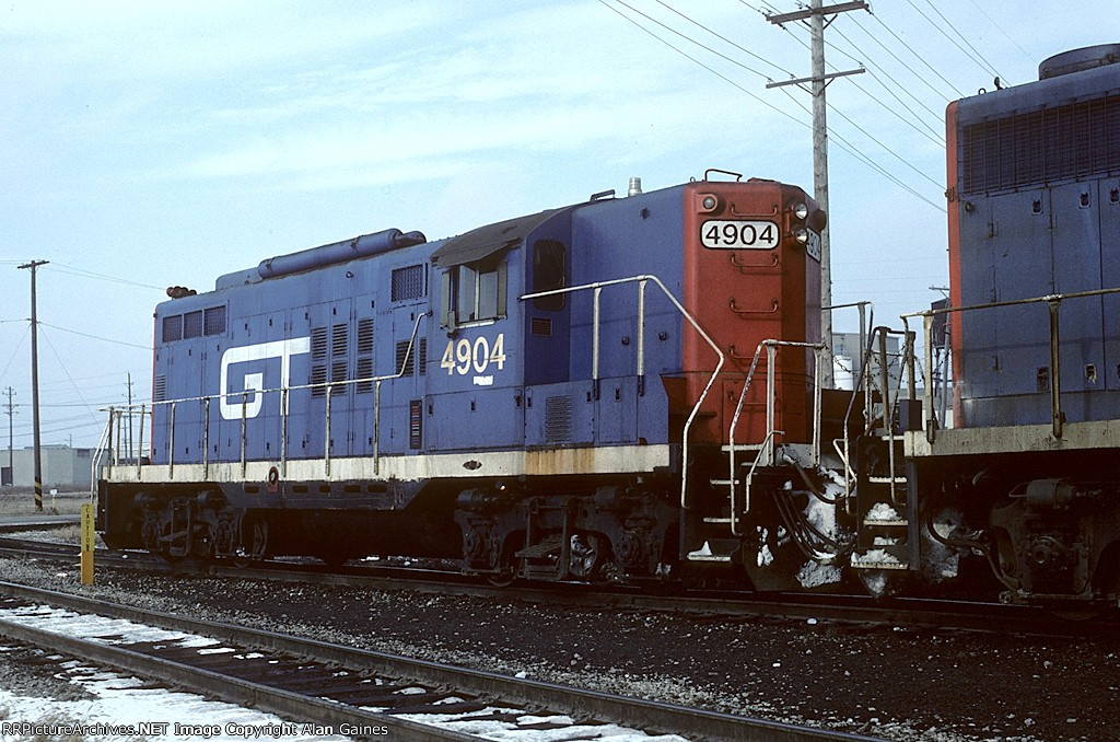 GTW GP-9 4904